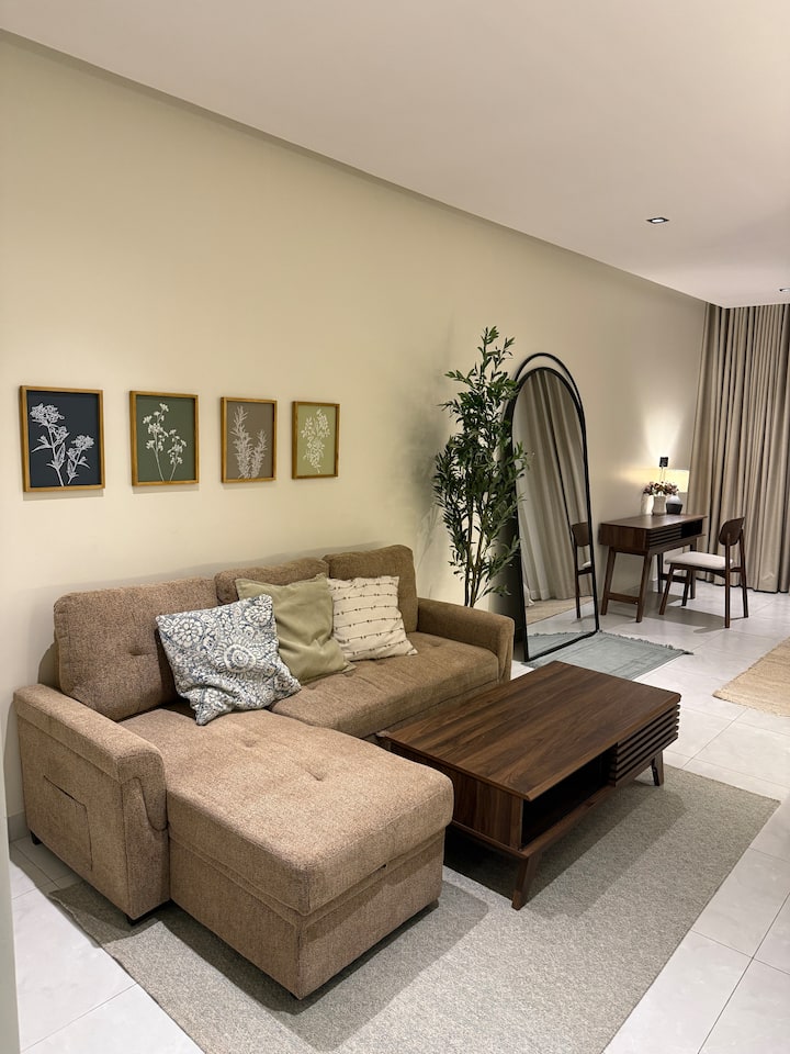 شقه في الرياض
(استديو رواء) - 利雅德