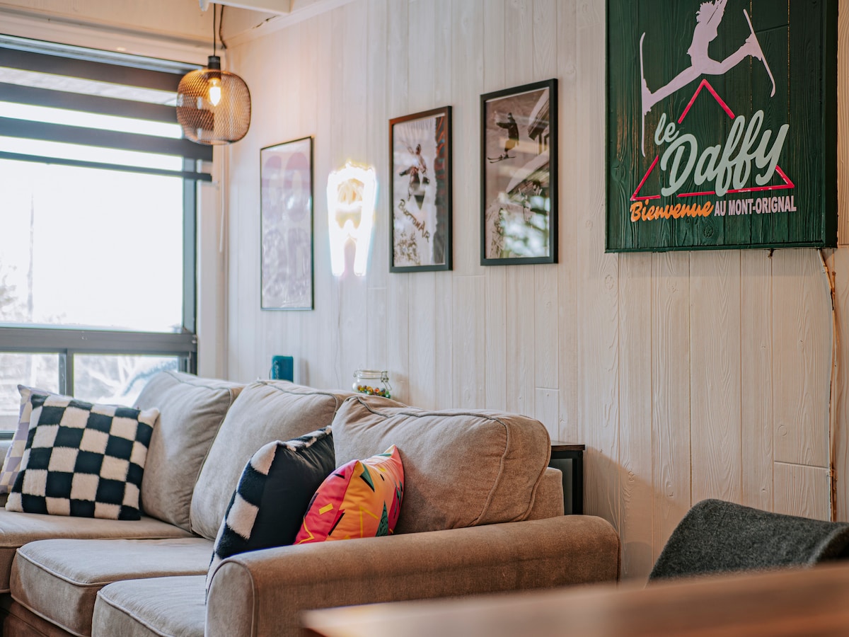 The Daffy | Ski-in Ski-Out | Mont-Orignal - Houses for Rent in Lac ...