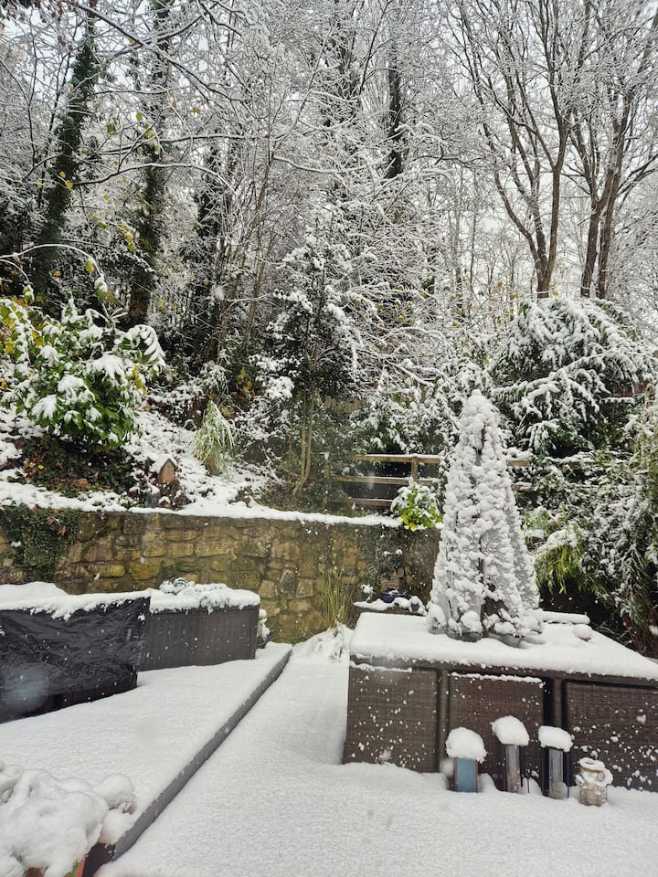 Cozy Pet Friendly Annexe - Wrexham