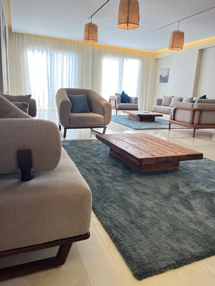 Luxurious 3bdr Apt By The Gem And Giza Pyramids - Egypt