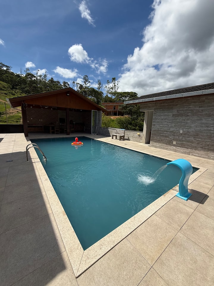 Casa Com Piscina E Churrasqueira Toda Climatizada - Santo Amaro da Imperatriz