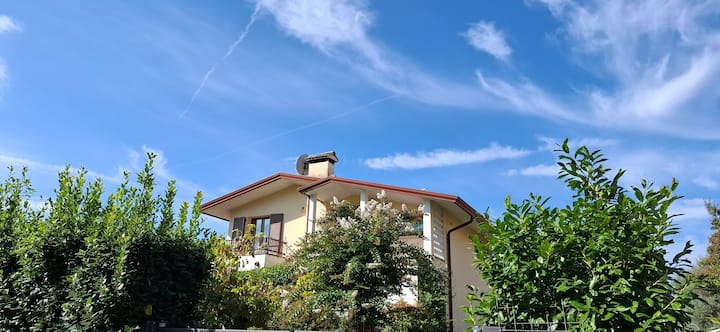 1 Hour To Venice: Apartment For 4 Fireplace - Bassano del Grappa