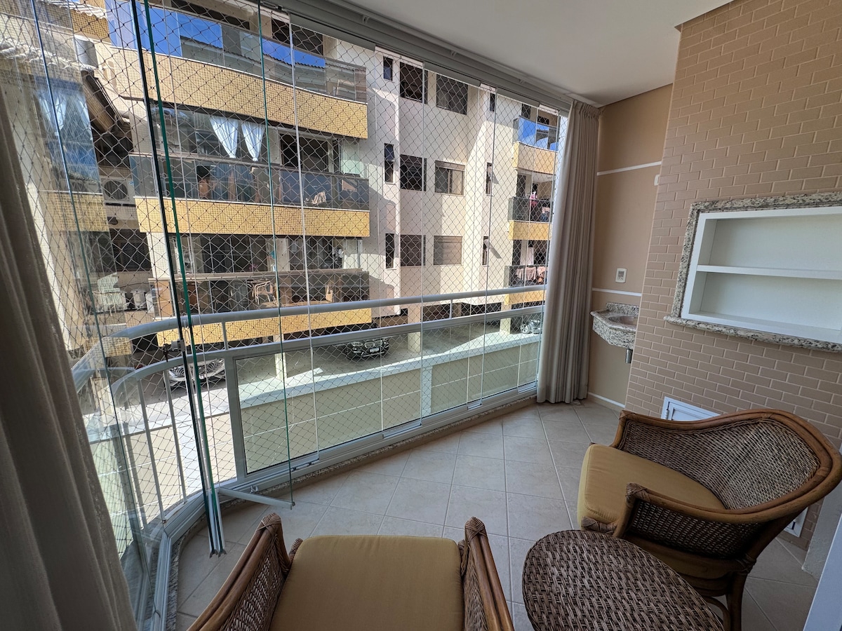 Large Apartment Jurere International - Flats for Rent in Florianópolis ...