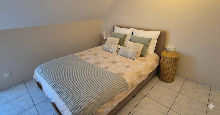 Grande maison 4-5 Pers - Maisons à louer à Quaregnon, Wallonie ...