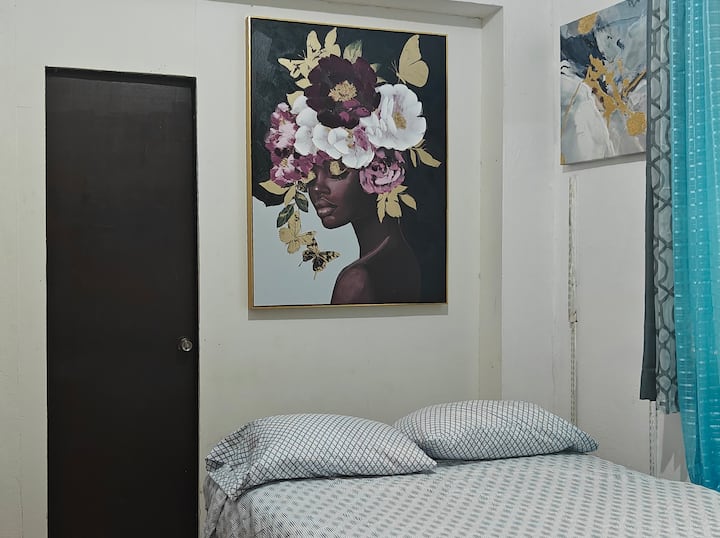 °Near La Placita – Breakfast* Rewards* – San Juan° - San Juan