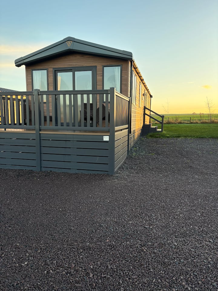 “Seascape”: A Perfect Escape To A Beautiful Place - Cupar