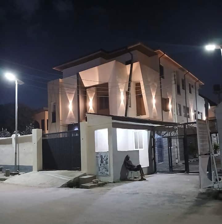 Exotic One-bed Flat + Pool - Nigeria