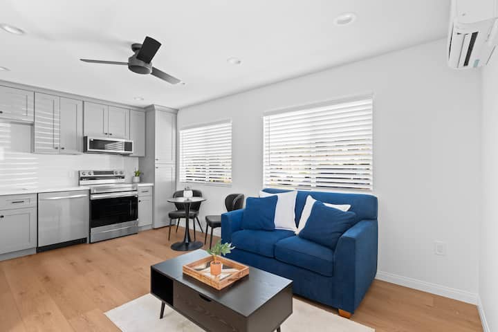 New Modern Adu | Private Entry & Courtyard - Rancho Cucamonga, CA