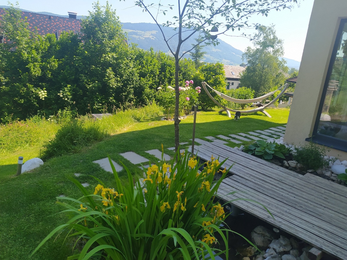 Paraíso en el lago de la Luna - Casa con terraza en la azotea - Casas ...