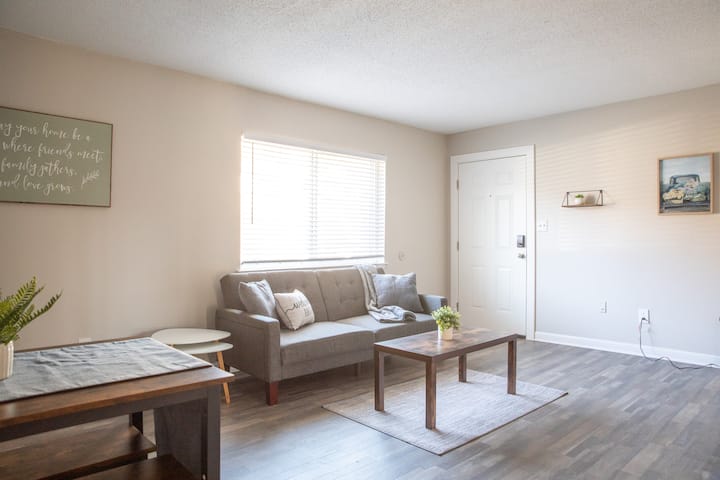 Urban Comfort Minutes From Uab + Hospitals - Birmingham, AL