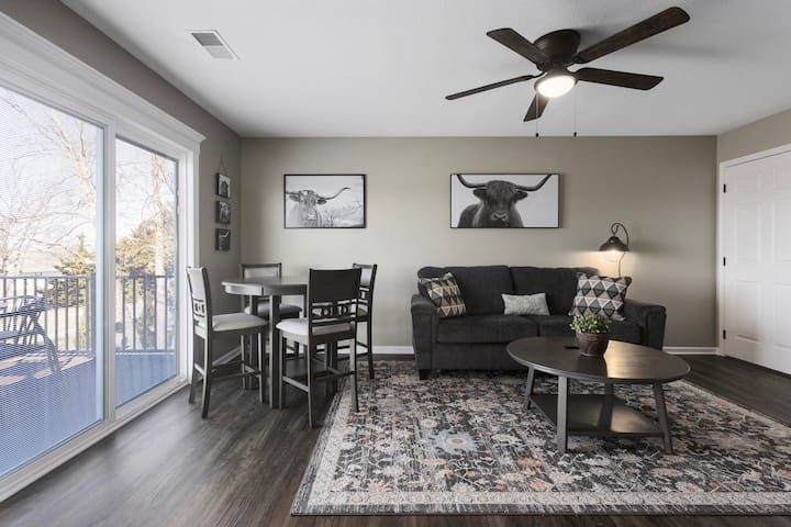 Stonehaus Winery Villa - Lake Jacomo, Blue Springs