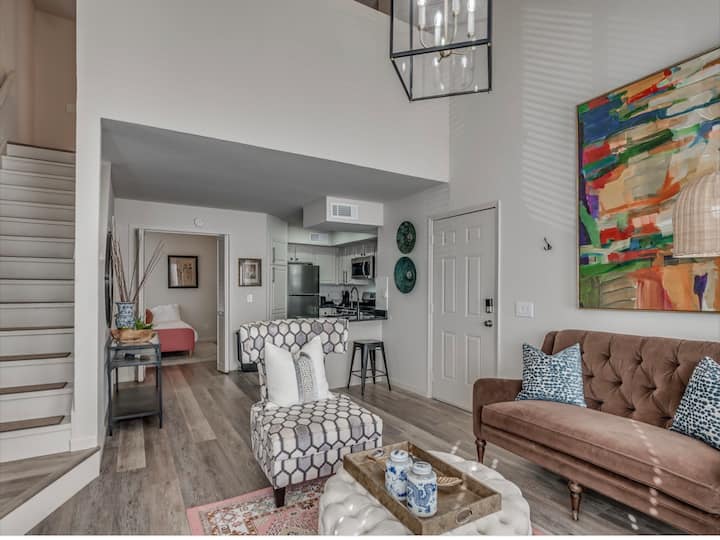 Spacious 2-bedroom Condo! Ideal For Work Or Play - Bethany, OK