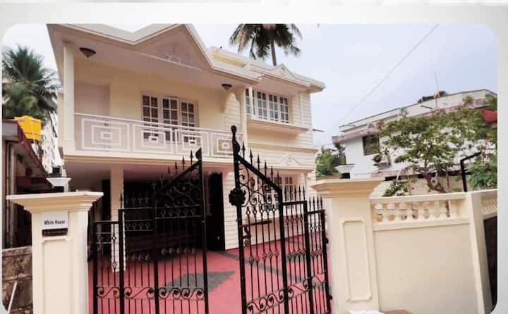 4 Bhk Furnished House In Manglore - Mangaluru
