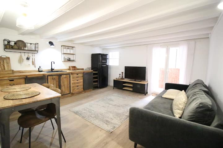 Bonic I Renovat Apartament Al Centre - Barcelone