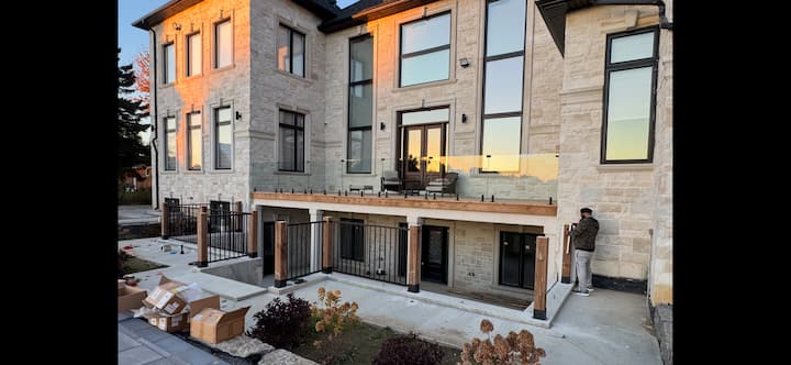 Royal Castle Luxury Mansion | Private Event Hall - Brampton