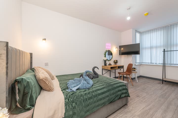 Flat Near Leeds City Centre & Elland Road Stadium - Leeds