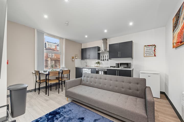 Flat Near Leeds City Centre & Elland Road Stadium - Leeds