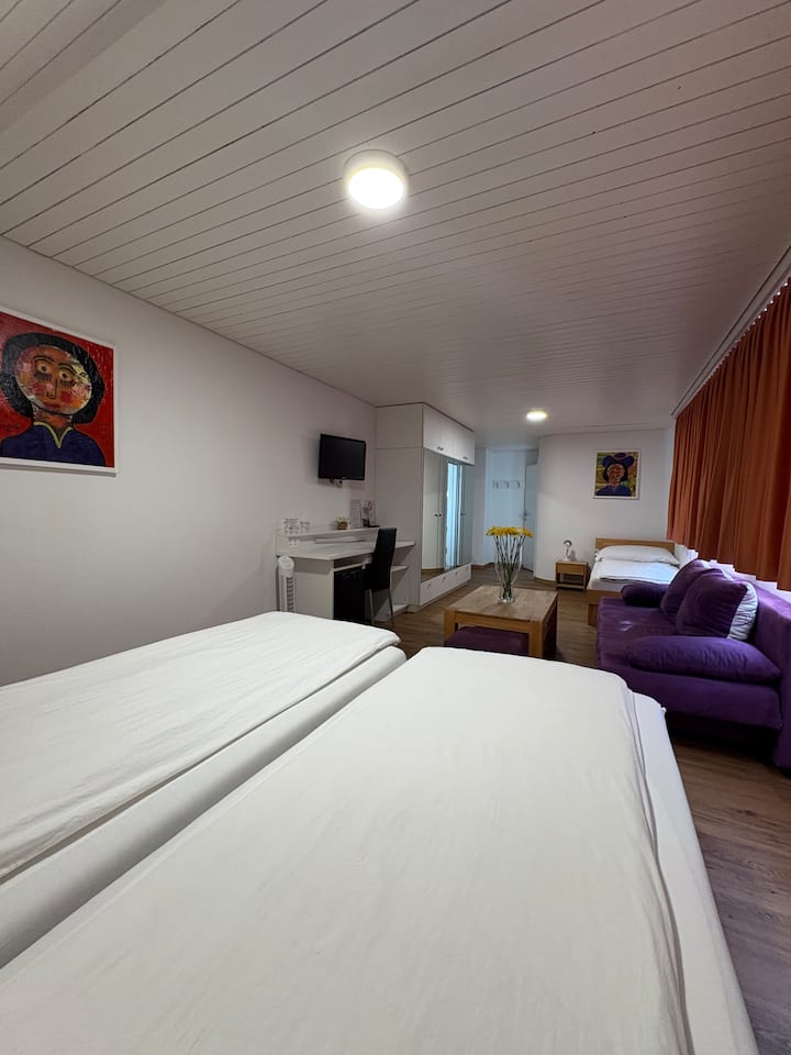 Dreibettzimmer 6 Mit Bad - Rapperswil-Jona