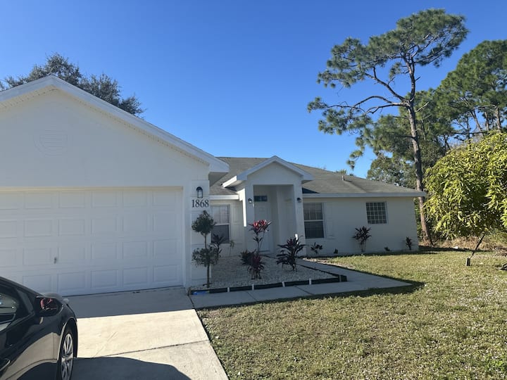 Easy Stay - Palm Bay, FL