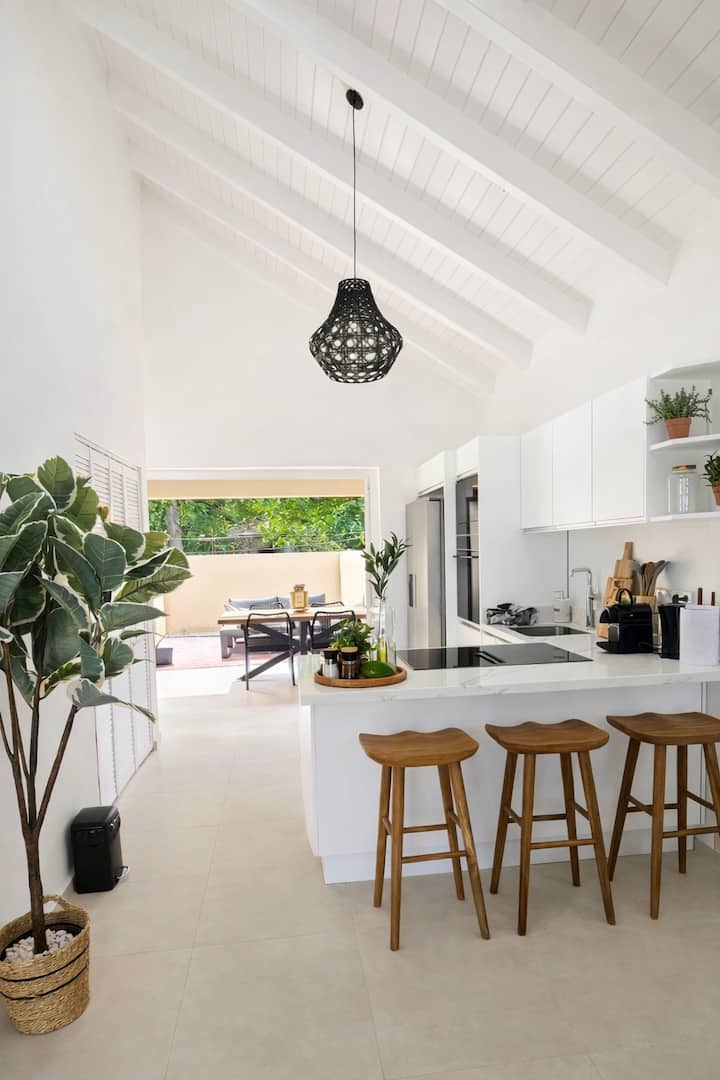 New Home • Pool • Luxury Kitchen • Central - Curaçao
