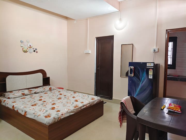 Jm Niwas 1rk Apartment With Self Checkin - Guwahati