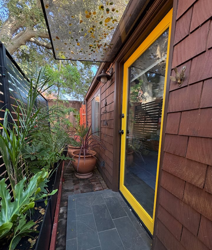 Finn's Berkeley Cottage - バークリー, CA