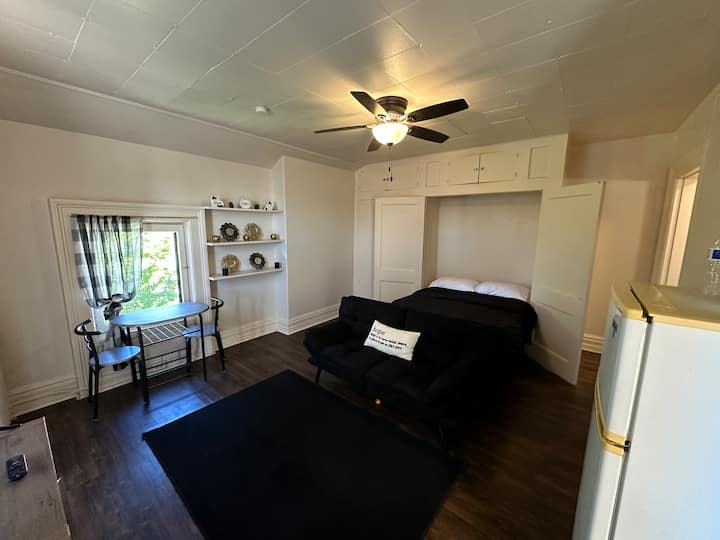 Shearer Historical House Studio Apt - Bay City, MI
