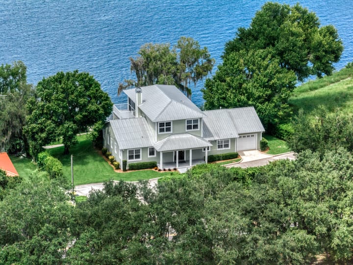 Lakefront Getaway On Lake June — Sleeps 12 - Lake Placid, FL