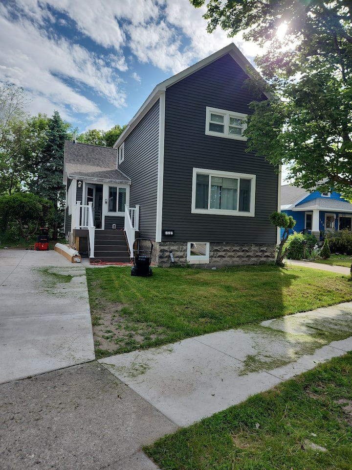 Four Seasons House. - Alpena, MI