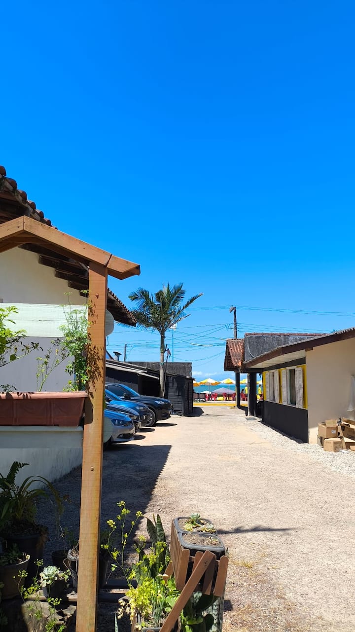 Casa à Beira Mar Em Itapoá - Itapoá