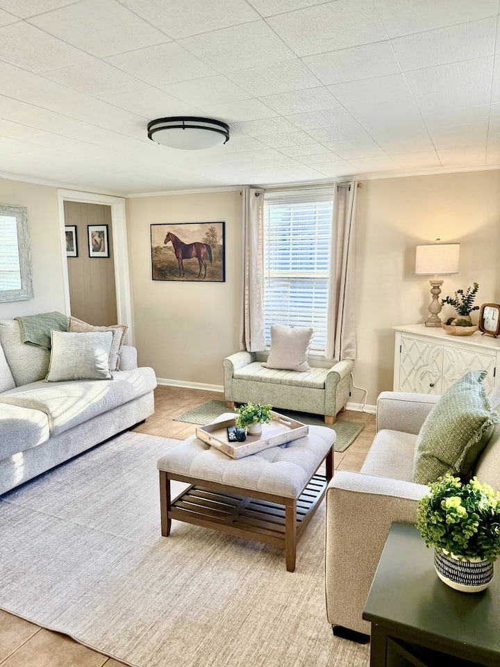 Overlook On The Elkhorn - Kentucky