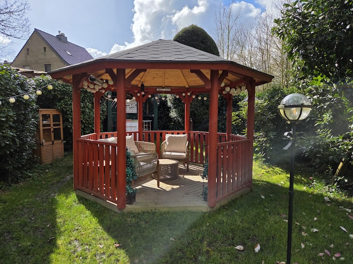 Liebevoll Gestaltete Souterrain-wohnung Im Grünen - Bergheim