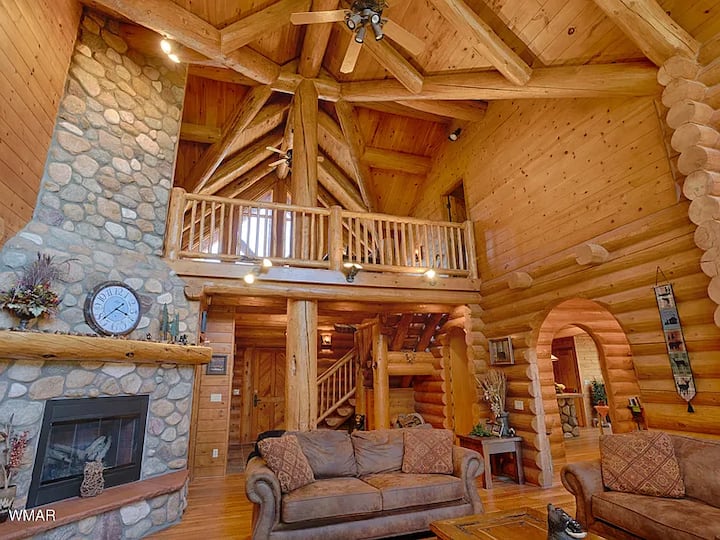Rare Ultra-luxury Torreon Log Cabin - Show Low, AZ