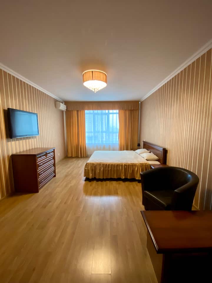 Квартира с двумя раздельными спальнями - Kiev