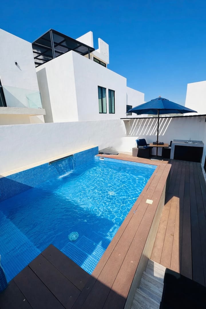 Moderna Con Alberca Privada A Minutos De La Playa - Mexico