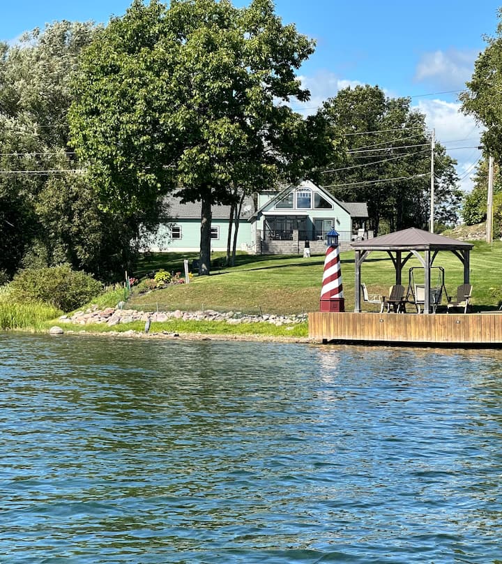 River Rock Lodge | Waterfront | Private Dock - Alexandria Bay, NY