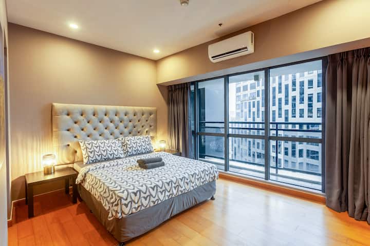 Milano Residences Near Poblacion! Queen Sized Bed! - Makati