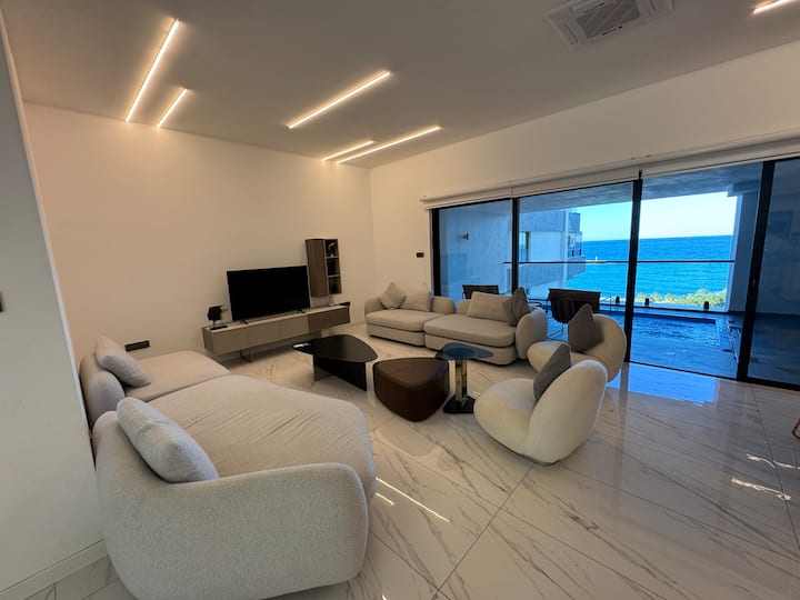 Girne Merkez Ultra Lüks Terası ÖZel Havuzlu 3+1 - Girne