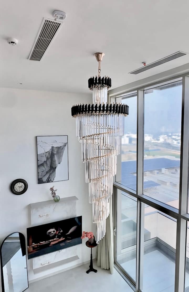 Bridgerton Home - Luxe Duplex With Balcony - Manesar