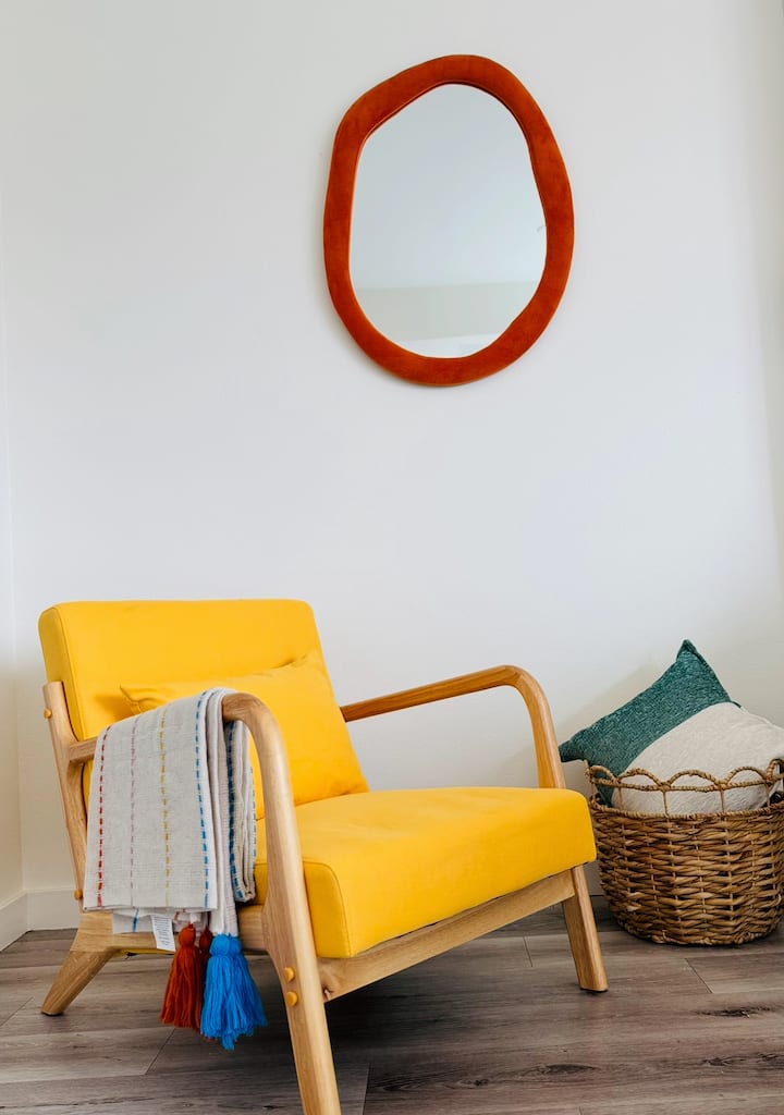 Wof Sun-kissed Studio | Pool | Free Parking/wifi - Little Ethiopia - Los Angeles