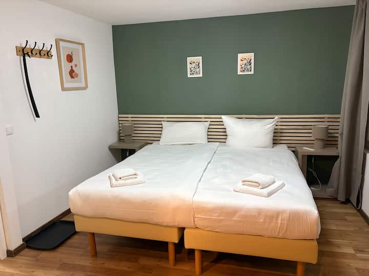 Zentrales Apartment In Itzehoe| Eigene Küche & Bad - Itzehoe