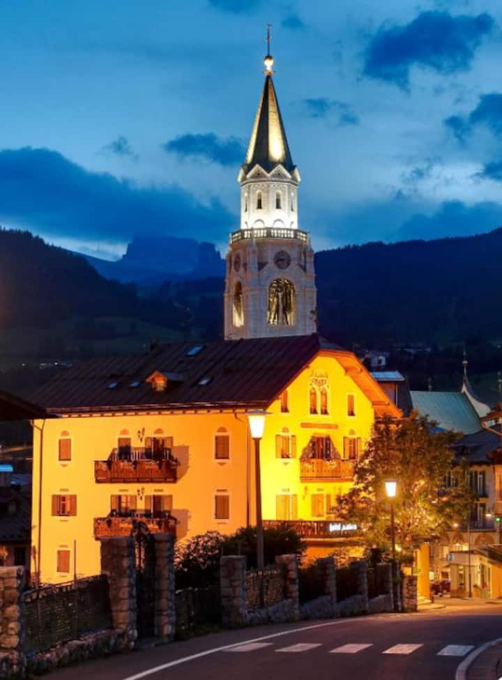 Olympic Week Cortina | Suite In Boutique Hotel - Cortina d'Ampezzo