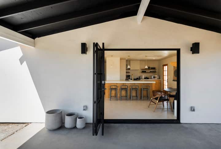 The Stone & Linen House - Joshua Tree, CA