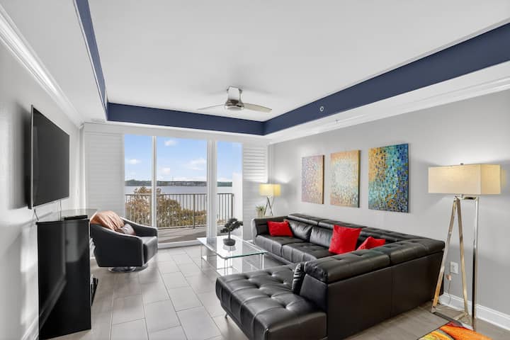 1 Mile From Disney/stunning View/hot Tub/2 Bedroom - Lake Buena Vista, FL