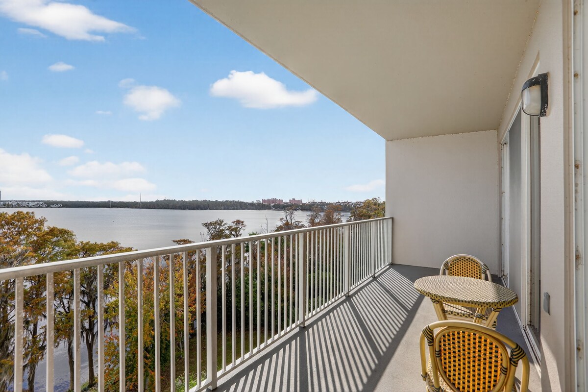 « Le Grand Azure » Oasis de luxe moderne avec vue sur le lac! - Maisons ...
