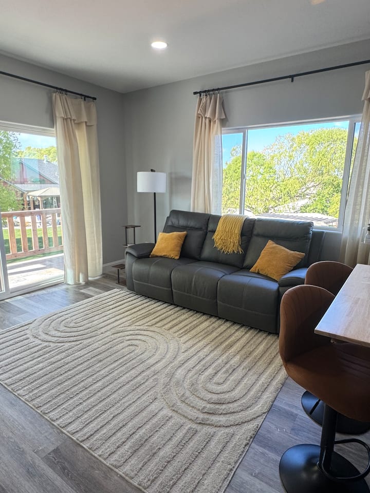 Location| Amenities| Fresh & New| Perfect 1br/1b - Twin Falls, ID
