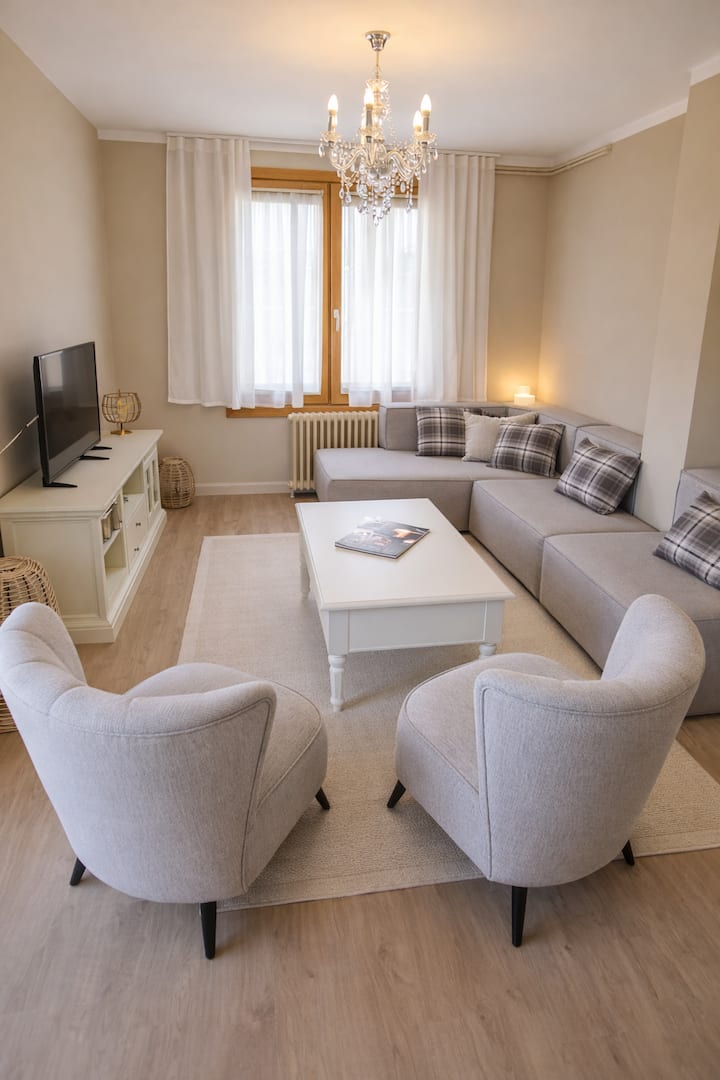 Cal Querol Llivia, Sky Inside - Saillagouse