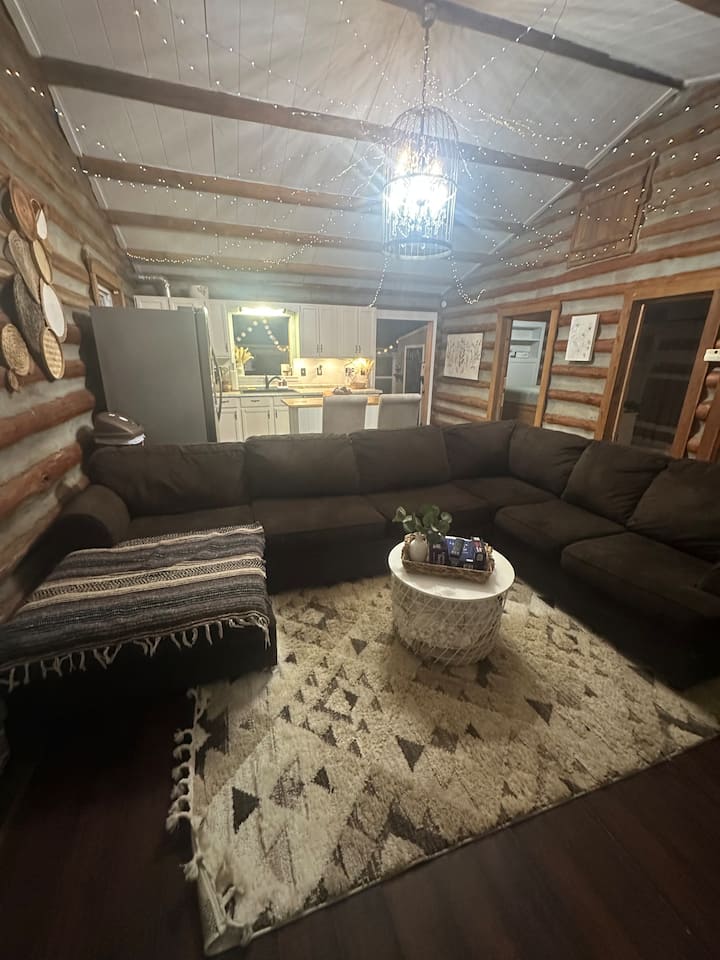 Cute, Pet Friendly Cabin On Wood Creek Lake! - Kentucky
