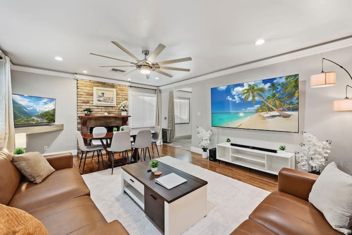 Near Disneyland & Knott’s | Walk To Porto’s - Buena Park, CA