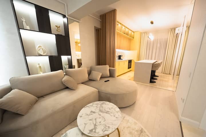 Royaluxé By Thomas - Roumanie